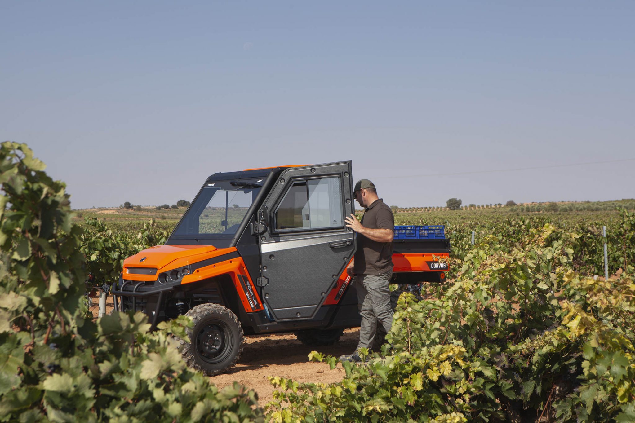 ¿POR QUÉ DEBERÍA COMPRARME UN VEHÍCULO UTV? | CORVUS